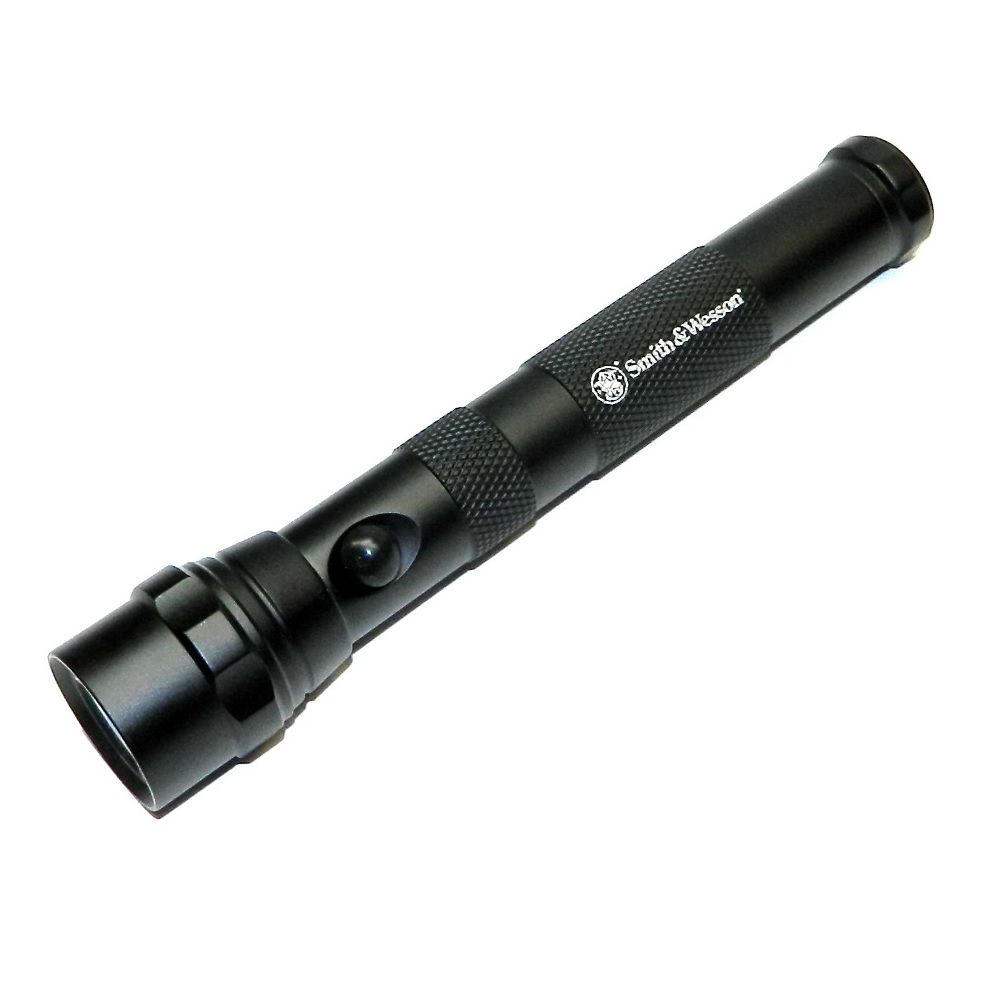 Smith & Wesson 2AA LED 130 Lumen Flashlight 110237. Smith & Wesson ...